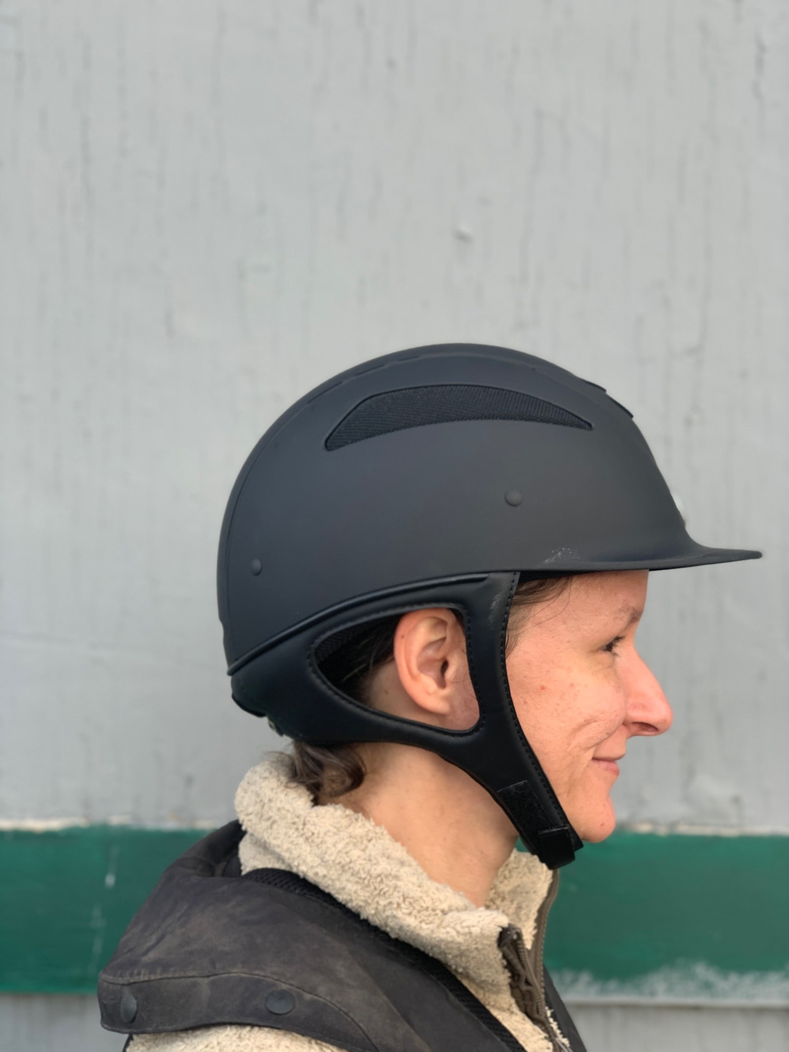 5 Reasons to Switch (One K Defender Air Helmet Review) - Horse Rookie