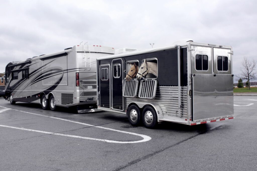 9 Best Horse Trailer Brands That Really Pull Their Weight - Horse Rookie